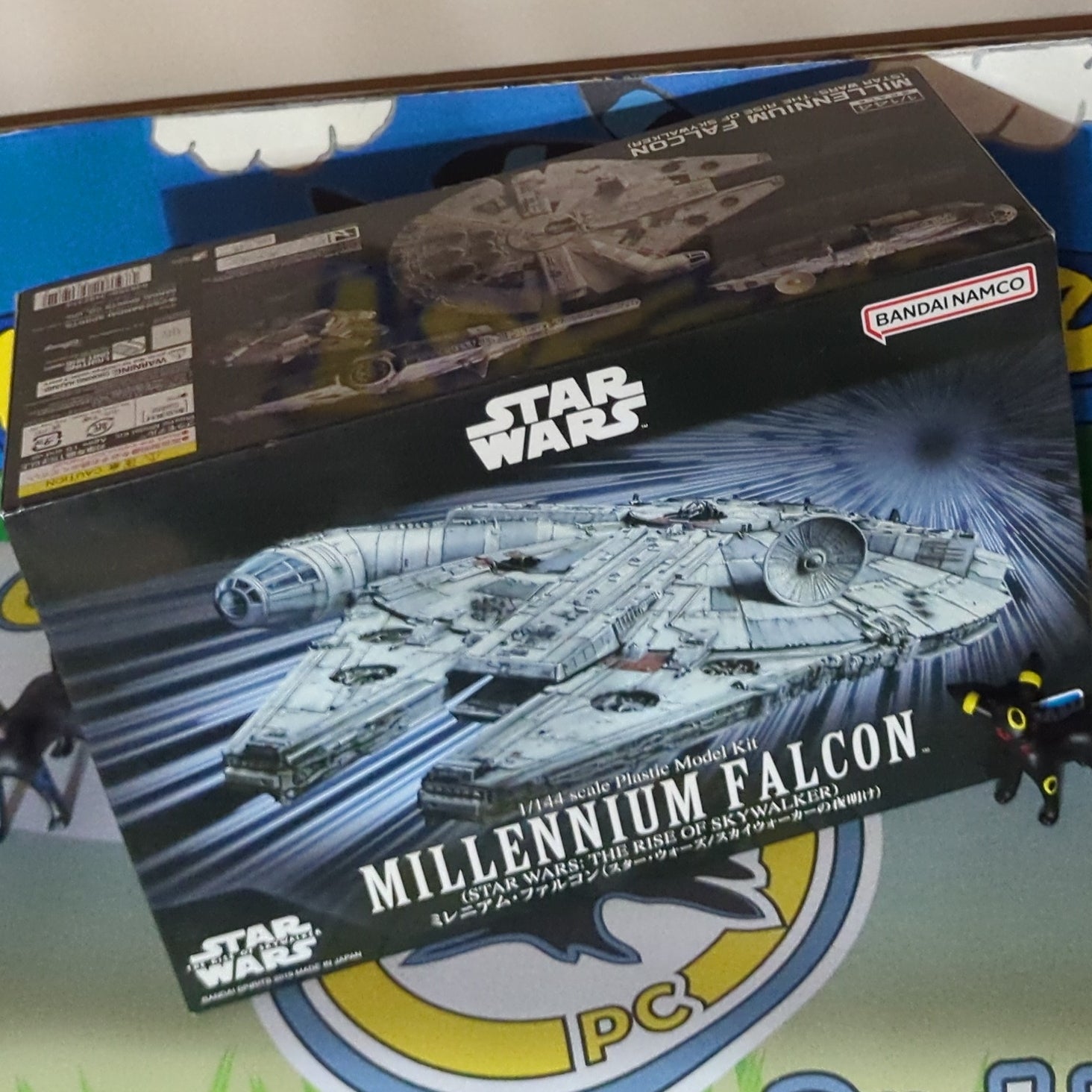 Bandai Millennium Falcon Model Kit - Star Wars: The Rise of Skywalker ...